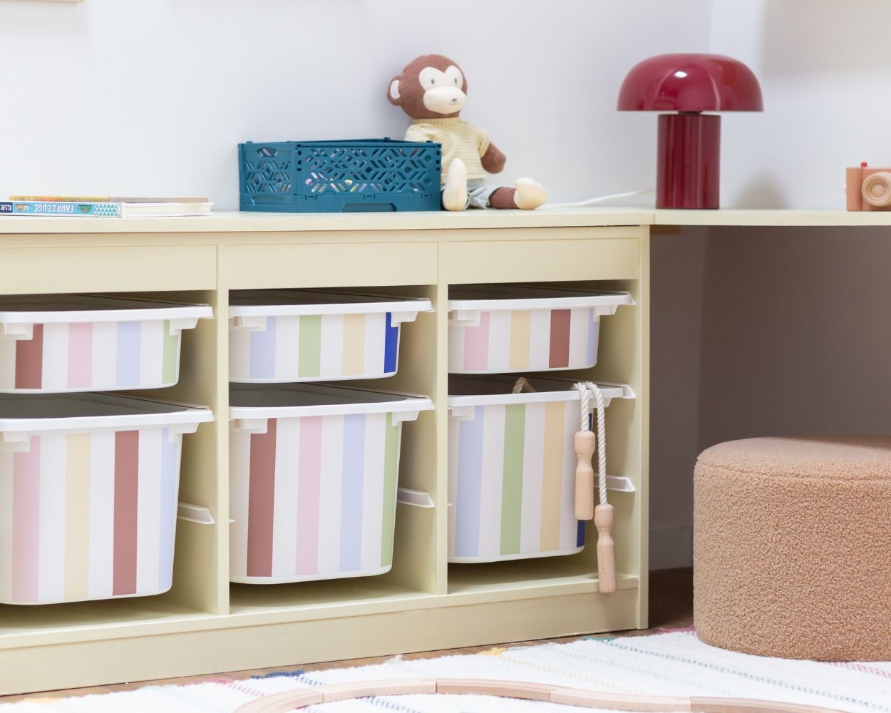 TROFAST Makeover: DIY Kinder-Ecktisch aus dem IKEA System