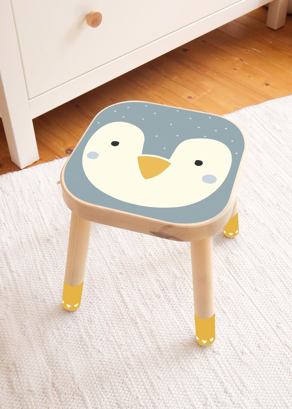 Klebefolie für IKEA FLISAT Kinderhocker - Pinguin